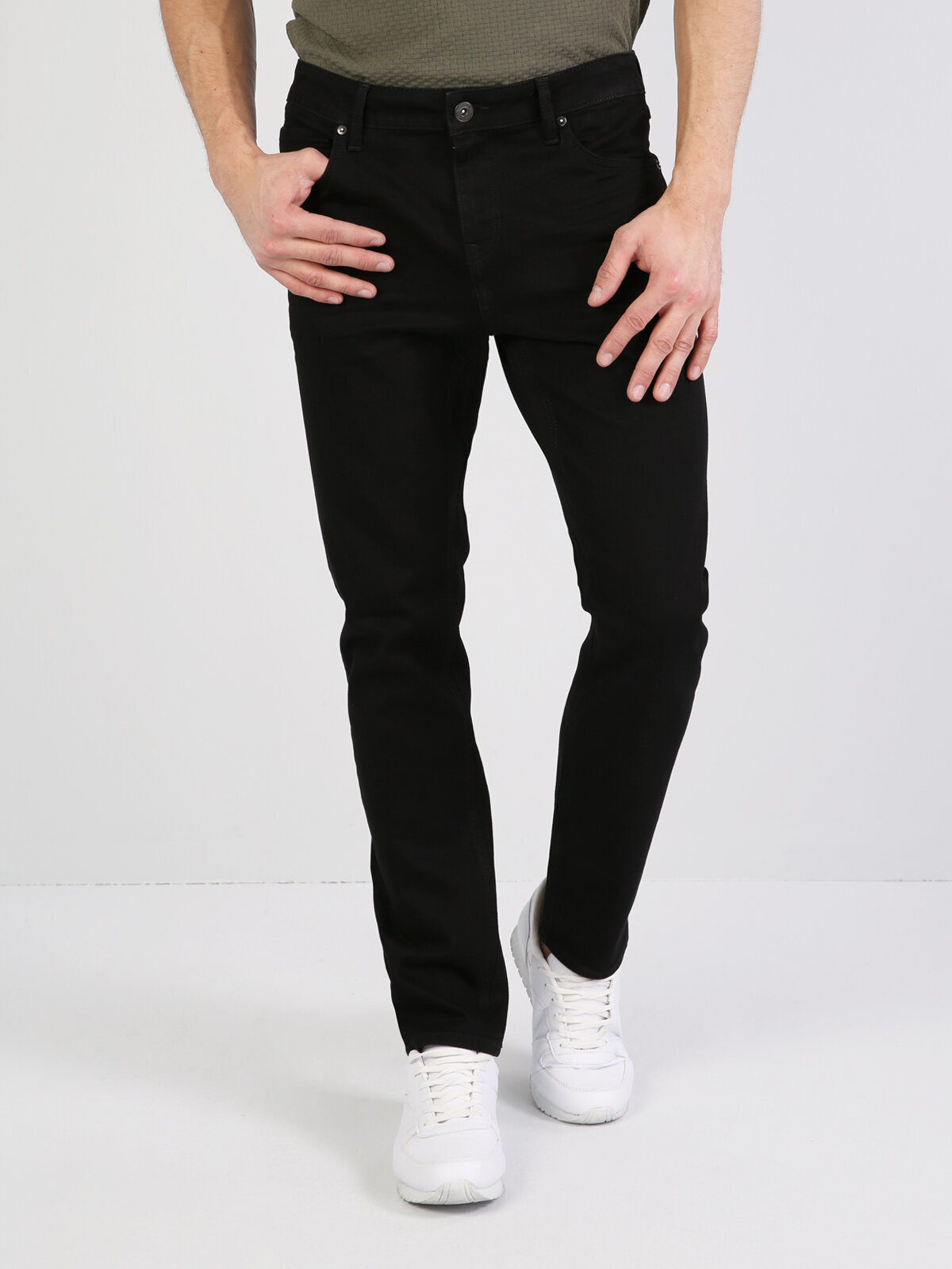 Colins - 044 Karl Düşük Bel Düz Paça Straight Fit Siyah Erkek Jean Pantolon