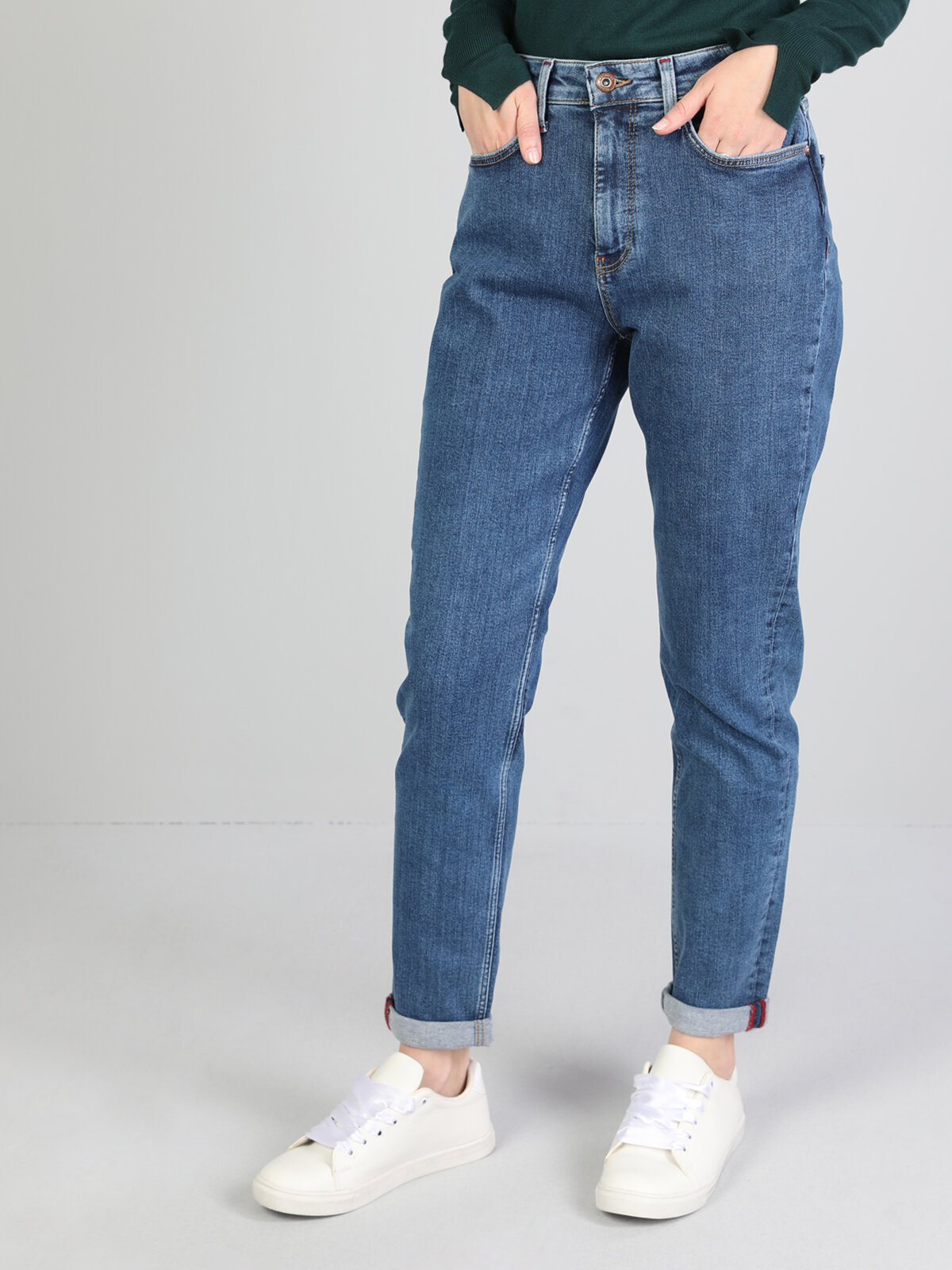 Colins - 896 Marıa Yüksek Bel Daralan Paça Mom Fit Kadın Jean Pantolon